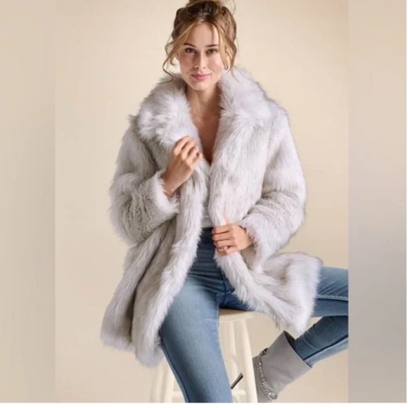 VENUS | Jackets & Coats | Venus Midlength Faux Fur Coat | Poshmark